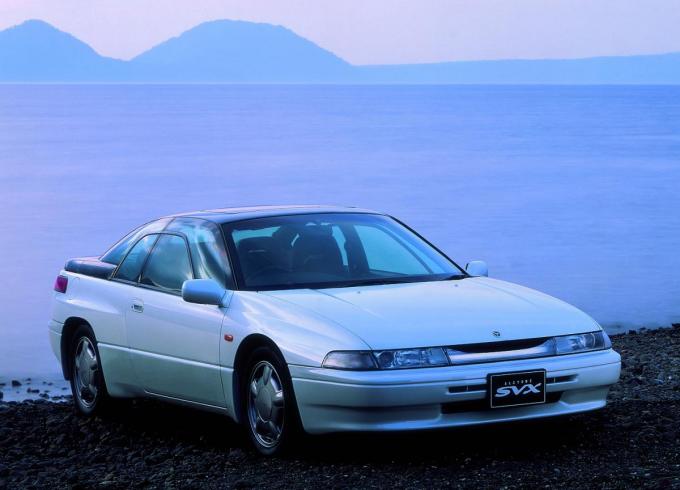 【ニッポンの名車】こだわり抜いたFRのような回頭性！ スバル・アルシオーネSVX | 自動車情報・ニュース WEB CARTOP