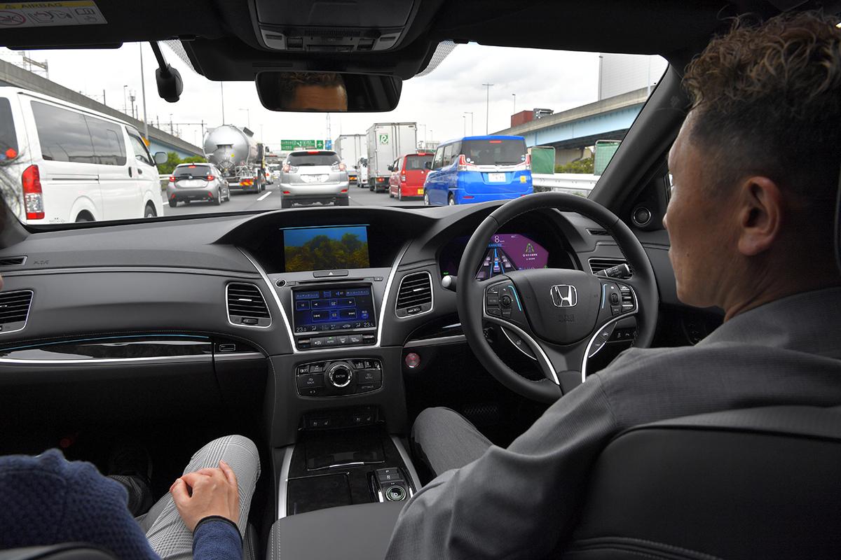 「手放し」＆「よそ見」のレベル3自動運転に乗った！ 新型レジェンドの驚きと課題 | 自動車情報・ニュース WEB CARTOP - 2ページ目