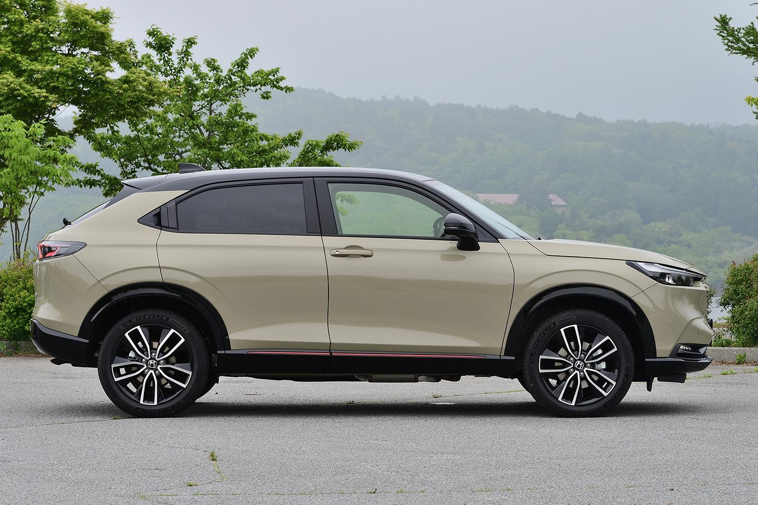 納期1年待ちのヴェゼル「 e:HEV PLaY」は装備も省かれ割高！ 大本命は「e:HEV Z」だった | 自動車情報・ニュース WEB CARTOP - 2ページ目