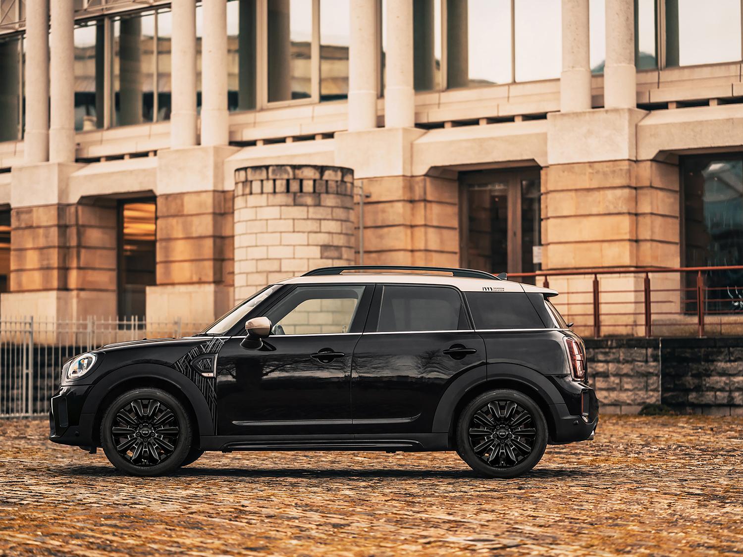 大人な”ブラック”が輝く特別仕様車！ MINI Crossover Shadow Editionが登場 | 自動車情報・ニュース WEB CARTOP