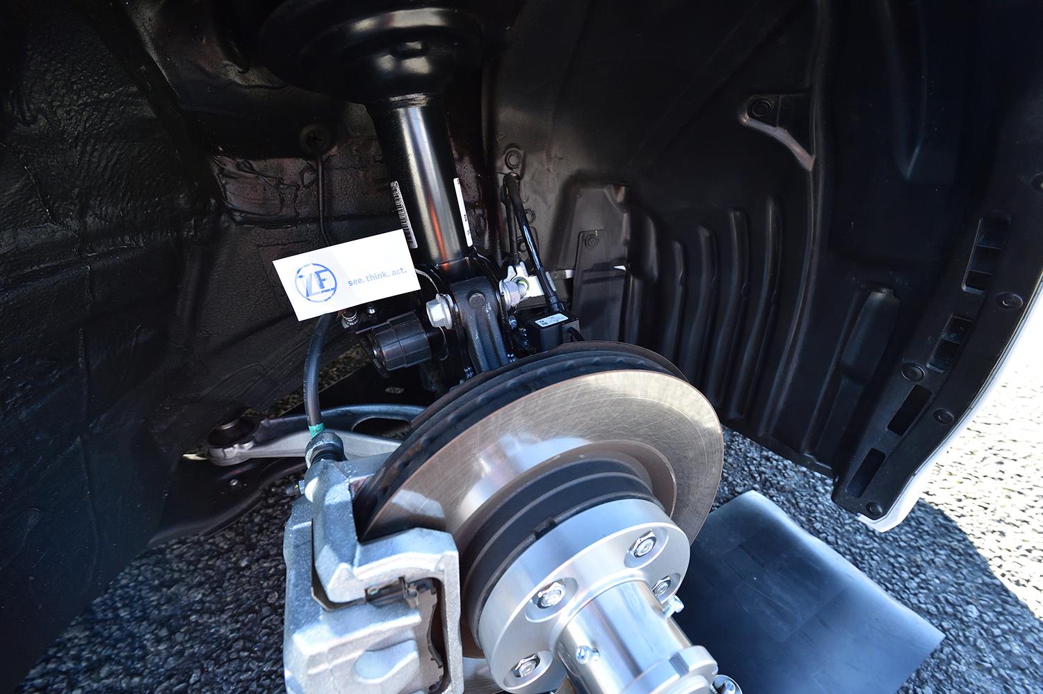 ジャーナリストを唸らせる魔法のような乗り味変化！ ZF製電子制御ダンパー「CDC evo」の可能性が凄い | 自動車情報・ニュース WEB ...