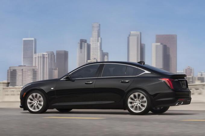 キャデラックの人気車種にテコ入れ！ 「CT5」と「XT4」の一部仕様および価格を改定 | 自動車情報・ニュース WEB CARTOP