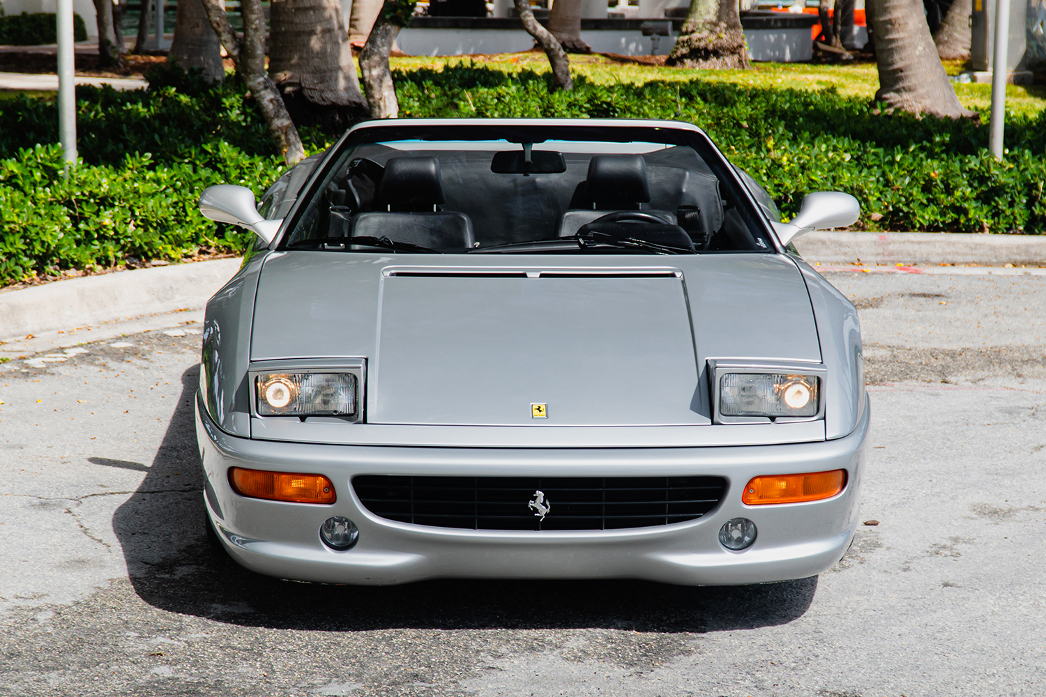 スーパーカーとしては凡庸なスタイリングにほどほどのパフォーマンスなのになぜ高い！ もっとも平凡なフェラーリであるF355が愛される理由 | 自動車情報・ニュース WEB CARTOP