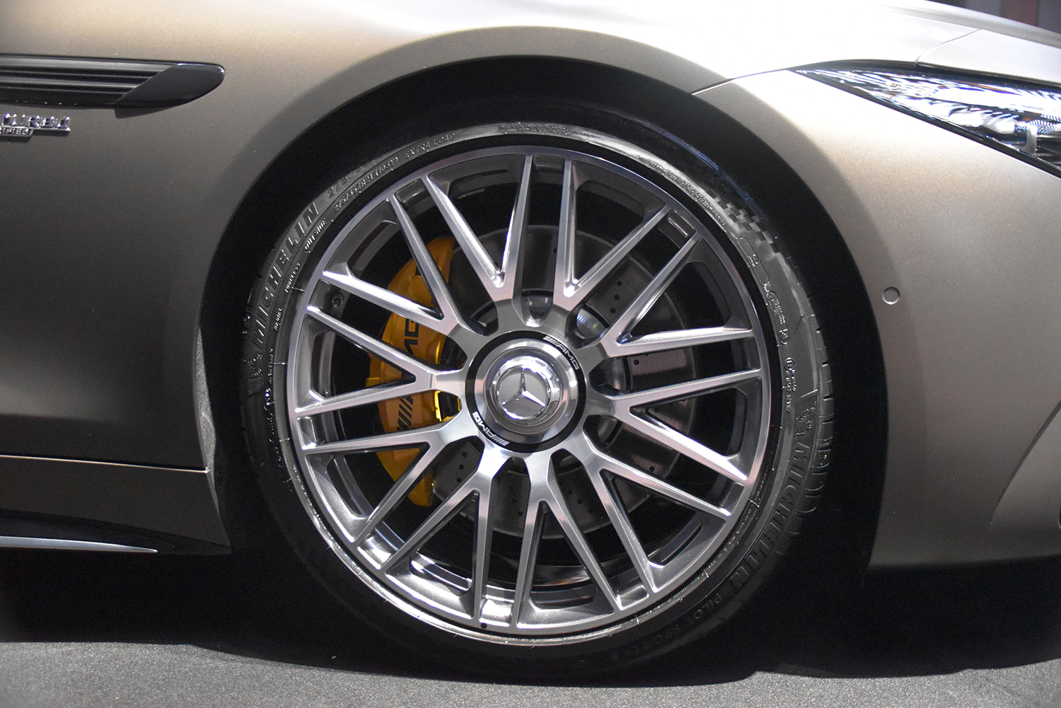 新型メルセデスAMG SLが発売！ 価格は税込み1648万円 | 自動車情報・ニュース WEB CARTOP - 2ページ目