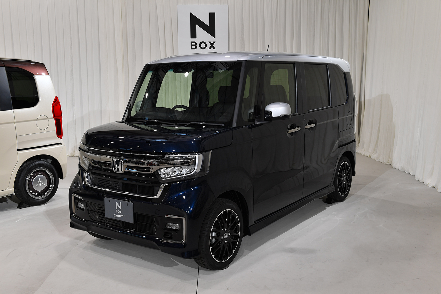 ホンダN-BOXカスタムの魅力に迫る | 自動車情報・ニュース WEB CARTOP - 2ページ目