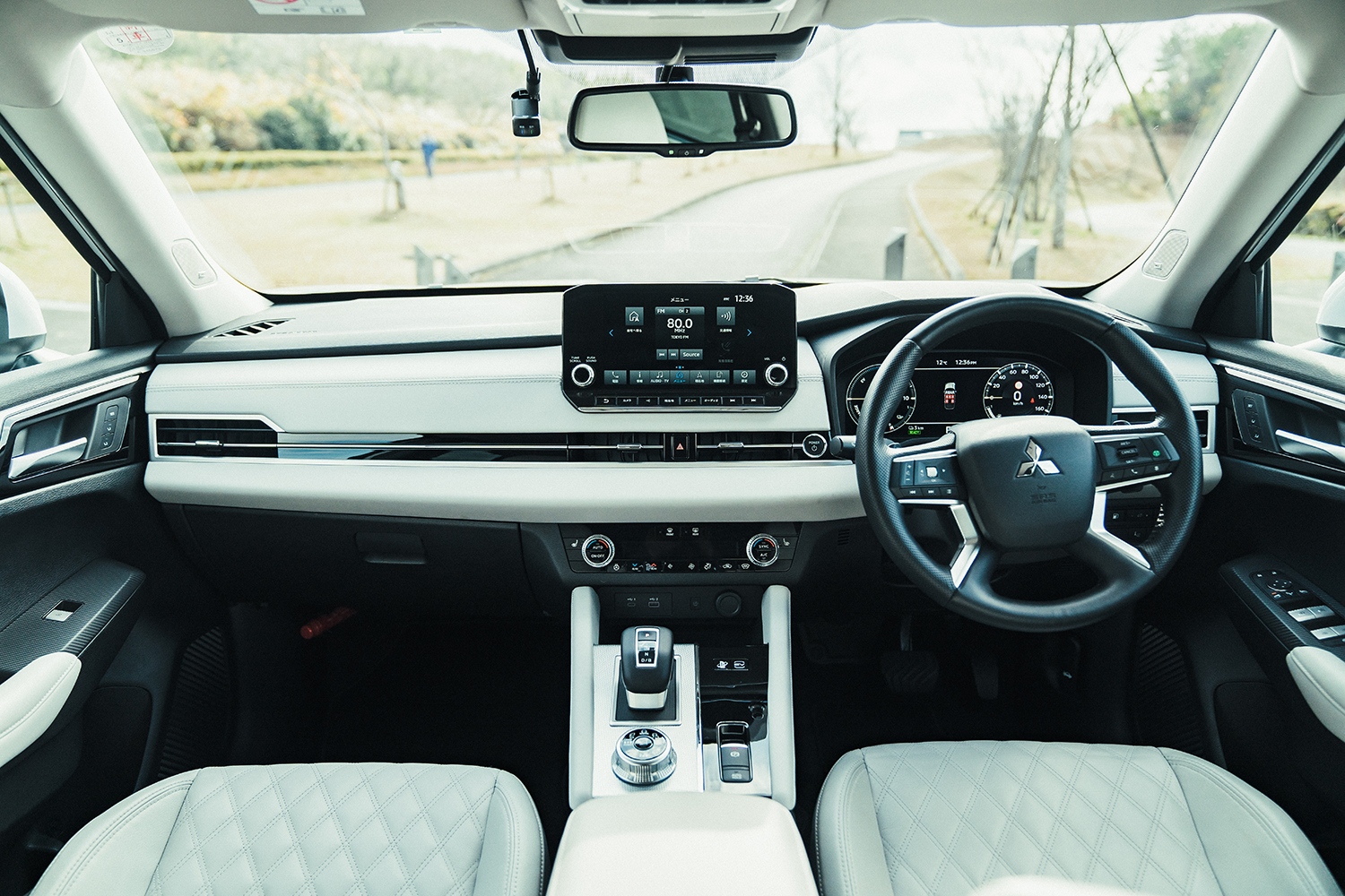 ハリアーPHEVとアウトランダーPHEVを乗り比べたらわかった！ ハイブリッドカーらしいモデルとEVらしいモデル | 自動車情報・ニュース WEB CARTOP