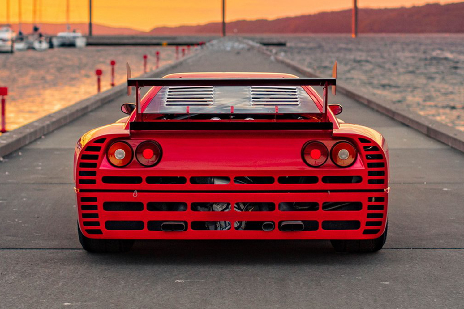 フェラーリF40を生み出すためにはなくてはならないモデルがあった！ 過激なスタイリングの「288GTOエボルチオーネ」という激レアなスペチアーレ | 自動車情報・ニュース WEB CARTOP ...