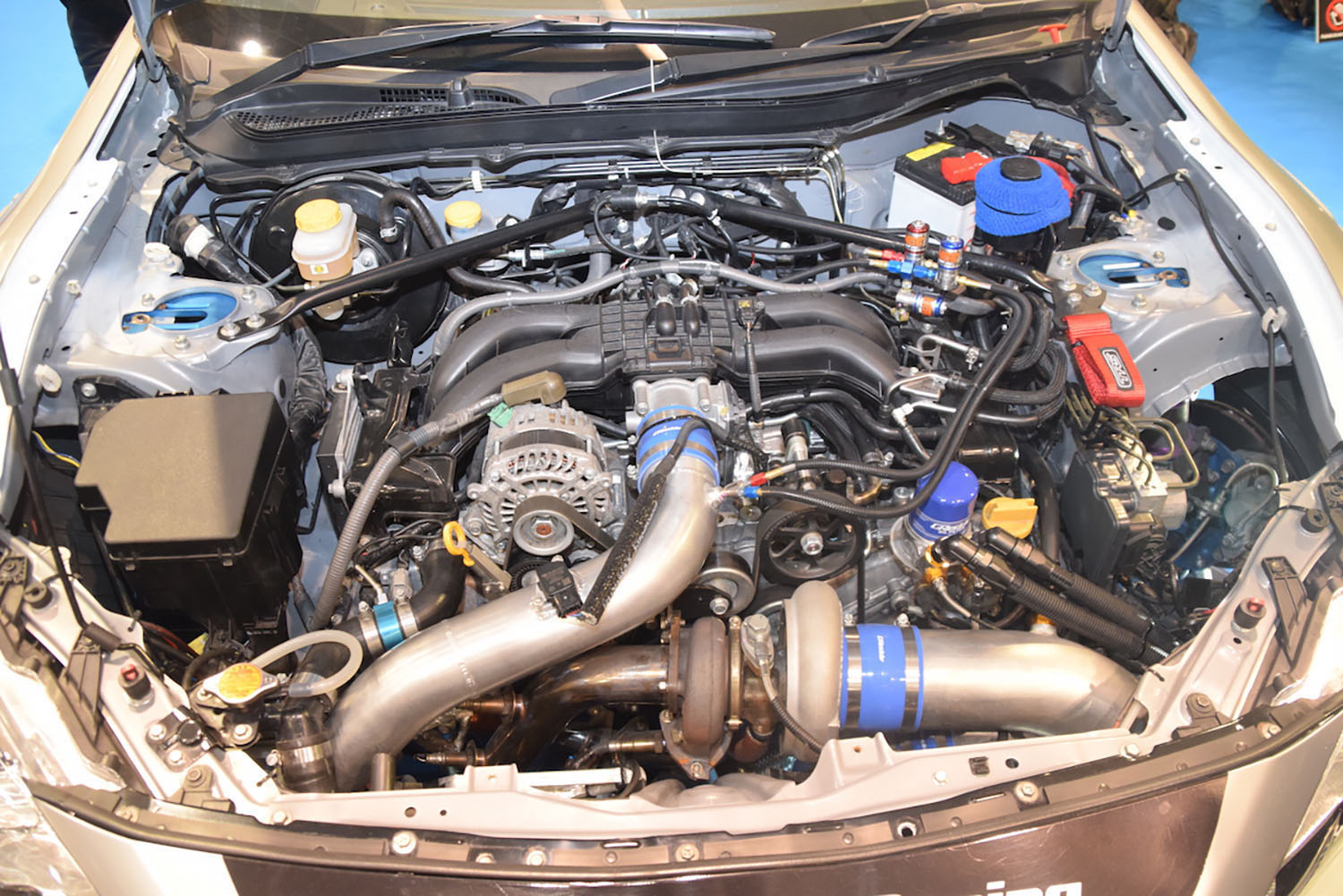 クルマは熱い場所だらけ！ 素手で触ると大火傷するほどの熱を持つ場所とは | 自動車情報・ニュース WEB CARTOP - 2ページ目