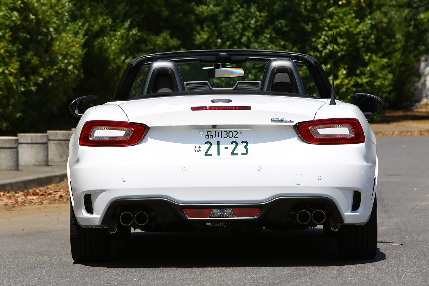 アバルト124スパイダーについて解説！ ベースはマツダ・ロードスターだが走りやデザインは別モノ | 自動車情報・ニュース WEB CARTOP