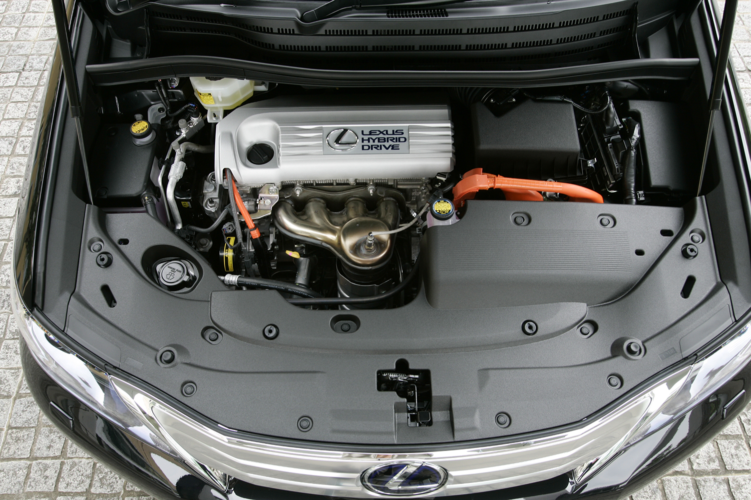 レクサスHSってどんなクルマ？ 現在の中古車相場についても解説！ | 自動車情報・ニュース WEB CARTOP