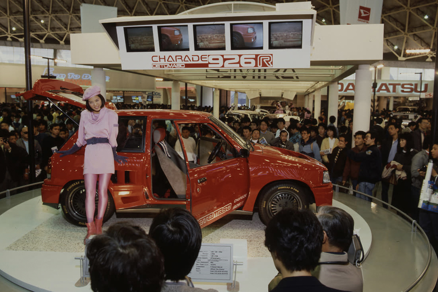 ダイハツ「シャレード デ・トマソ926R」が激辛ハッチバックだった！ 和製ルノー・サンクターボと言っても過言ではないその中身とは | 自動車情報・ニュース WEB CARTOP