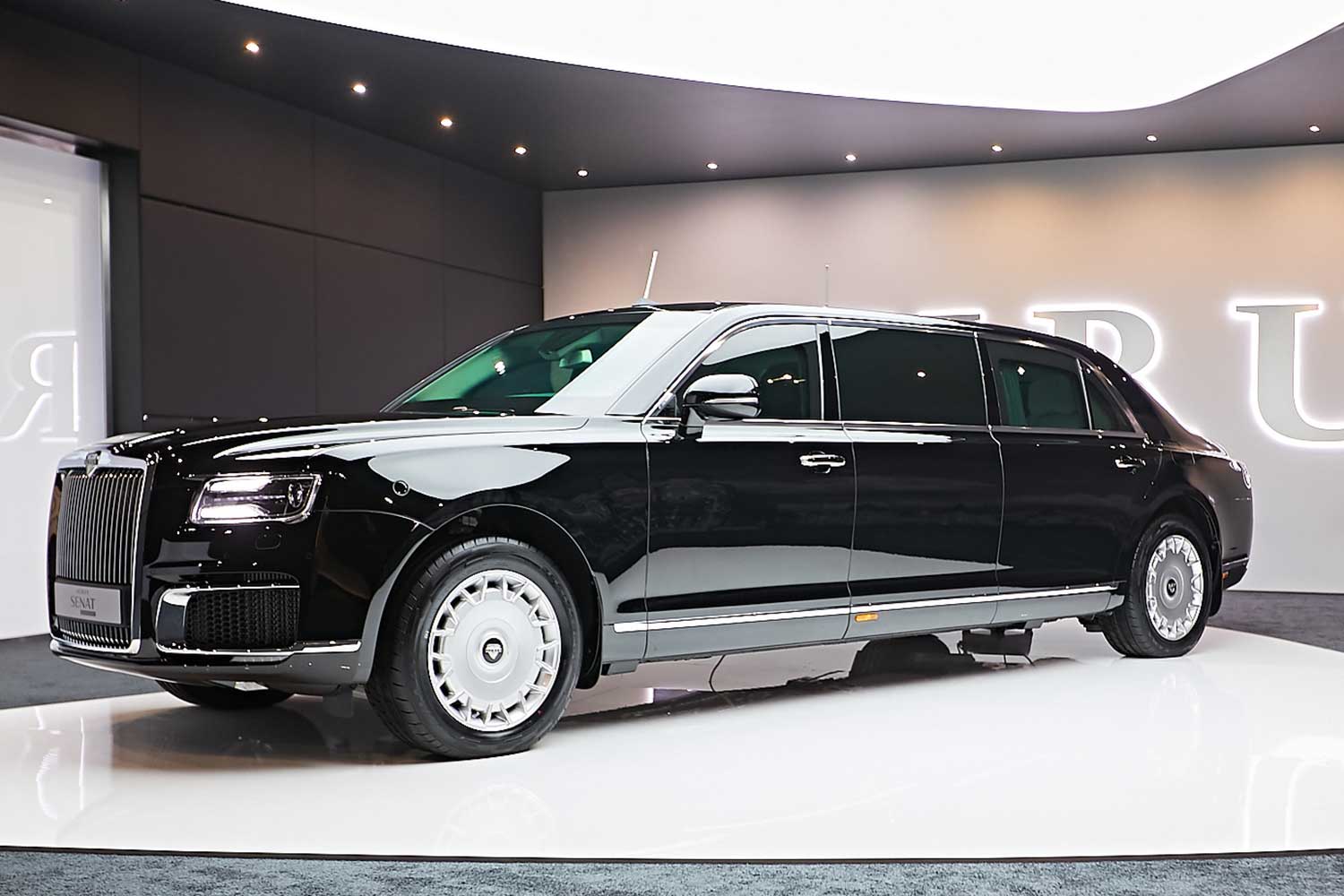 G7広島サミットで各国の首脳が旧型のBMW7シリーズに乗っていたのはなぜ？ 日本には馴染みのない「アーマードカー」について解説 | 自動車情報・ニュース WEB CARTOP - 2ページ目