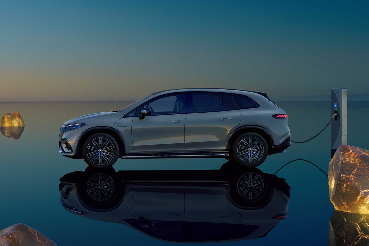 上位グレードで約2000万円するメルセデスのEVブランドが手がけたラグジュアリーSUV！ メルセデスEQが新型EQS SUVを発表 | 自動車情報・ニュース WEB CARTOP - 2ページ目