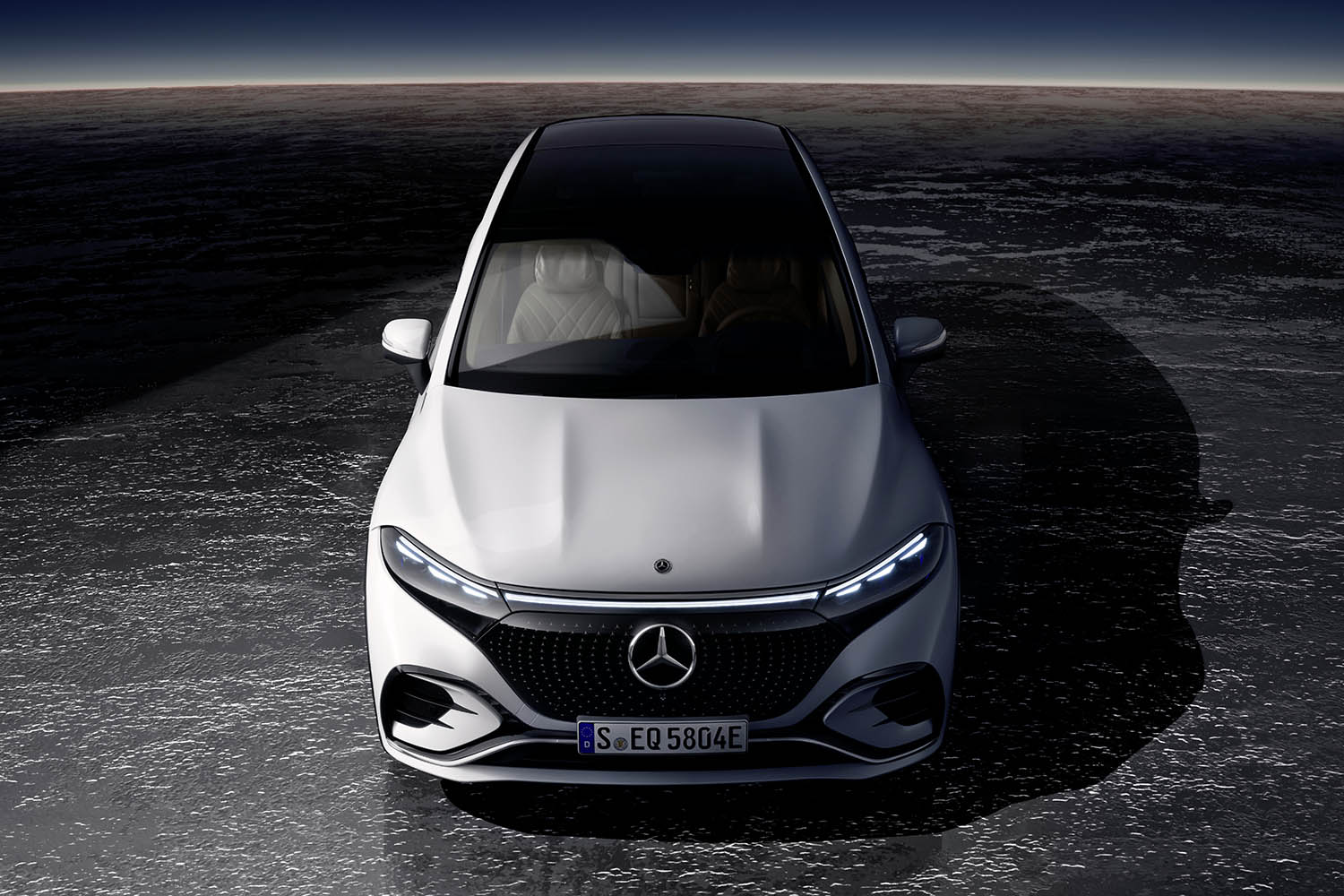 メルセデス・ベンツEQS SUVに試乗したらその未来感に圧倒されるとともにICE車の延長線上にある国産BEVが太刀打ちできるか不安になった | 自動車情報・ニュース WEB CARTOP