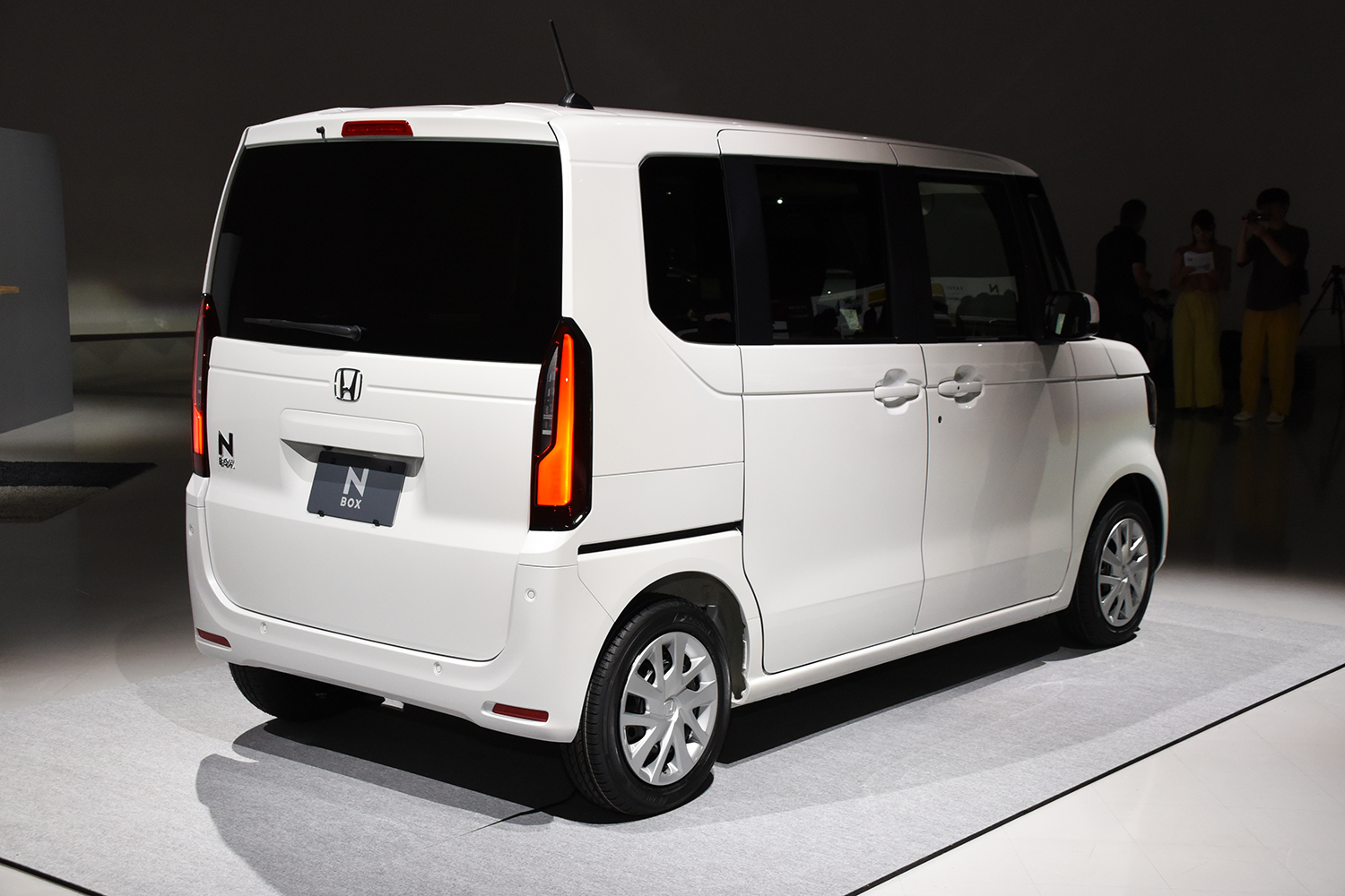 新型N-BOXはシンプルなように見えて凄い進化を遂げている！ キープコンセプトのように見えてデザインがより洗練されていた | 自動車情報・ニュース WEB CARTOP - 2ページ目