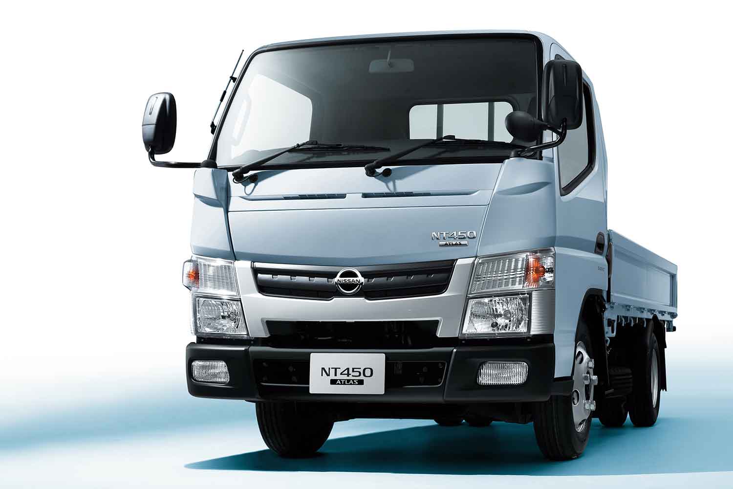 日産のトラック「アトラス」は40年以上の歴史あり！ 仕事現場で長年愛される名手だった | 自動車情報・ニュース WEB CARTOP