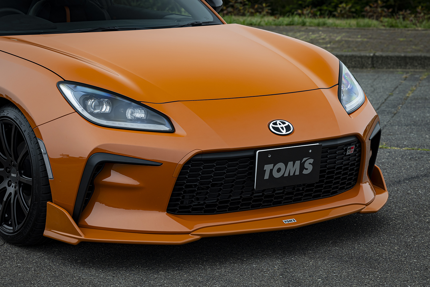 トムスが手がけるコンプリートカー「TOM'S GR86 TS」を発売！ 足まわりやエキゾーストにこだわった珠玉の1台 | 自動車情報・ニュース ...