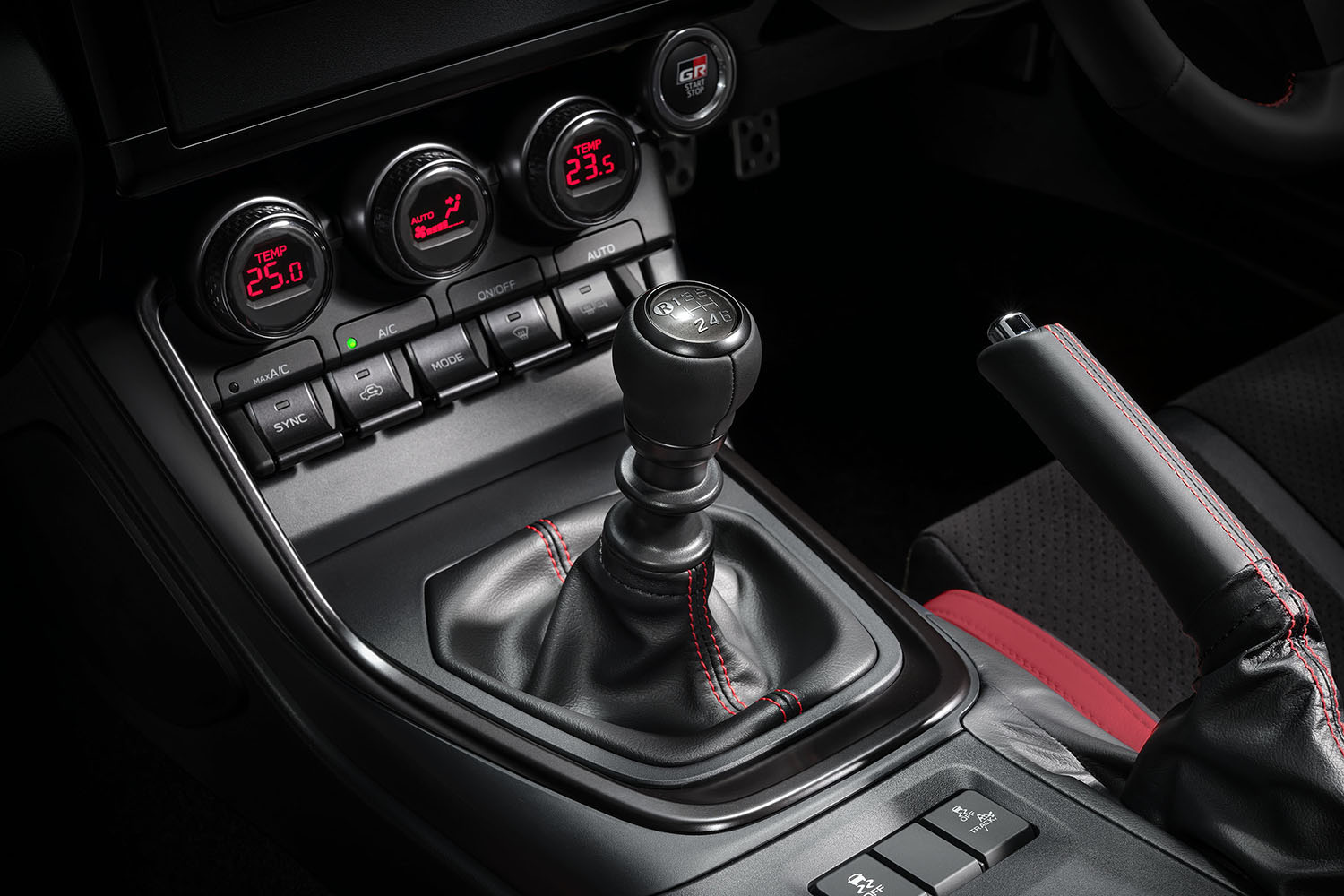 GR86に一部改良実施でMTにもアイサイトを設定！ さらに特別仕様車「RZ"40thアニバーサリー・リミテッド"」を200台限定発売 | 自動車情報・ニュース WEB CARTOP