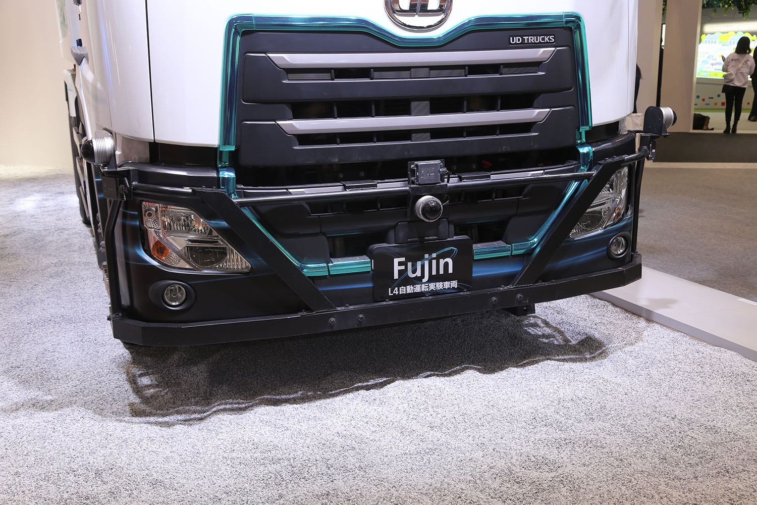 ジャパンモビリティショー2023のUDトラックスブースを紹介 | 自動車情報・ニュース WEB CARTOP