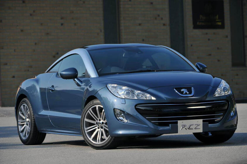 リヤシートがあまりにも狭すぎてとてもじゃないけど座れない！ ついているのが疑問になるほど狭い後席を持ったクルマたち | 自動車情報・ニュース WEB CARTOP