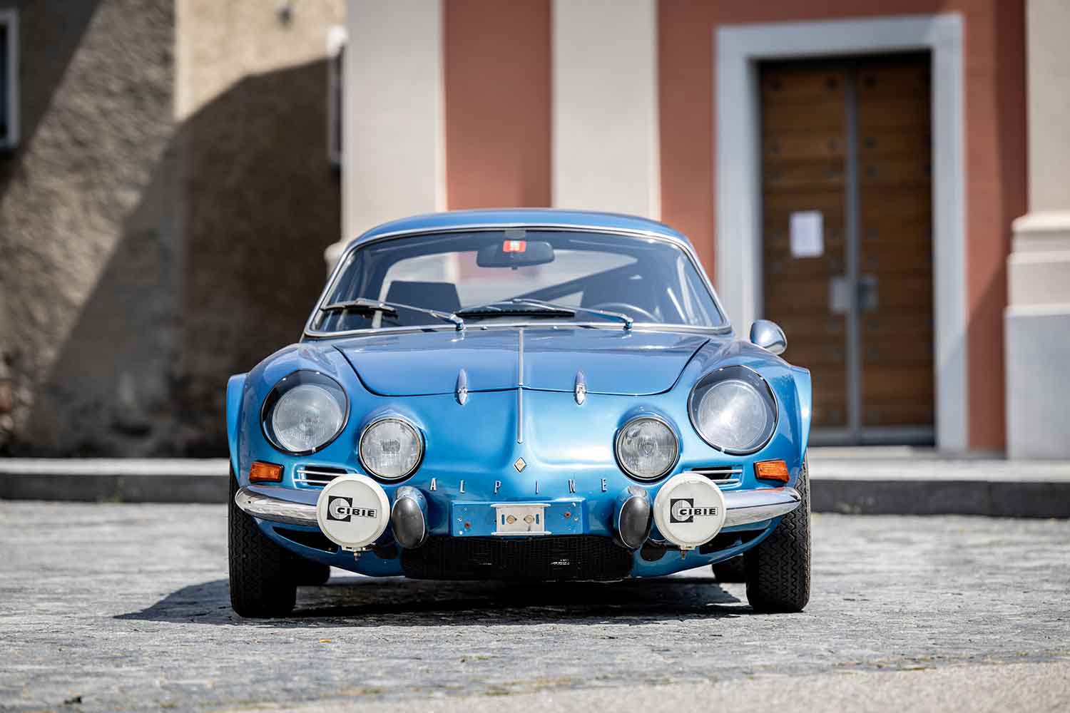 イタフラファンから大人気のA110！ モデルになったオリジナルの「アルピーヌ A110」ってどんなクルマだった？ | 自動車情報・ニュース ...