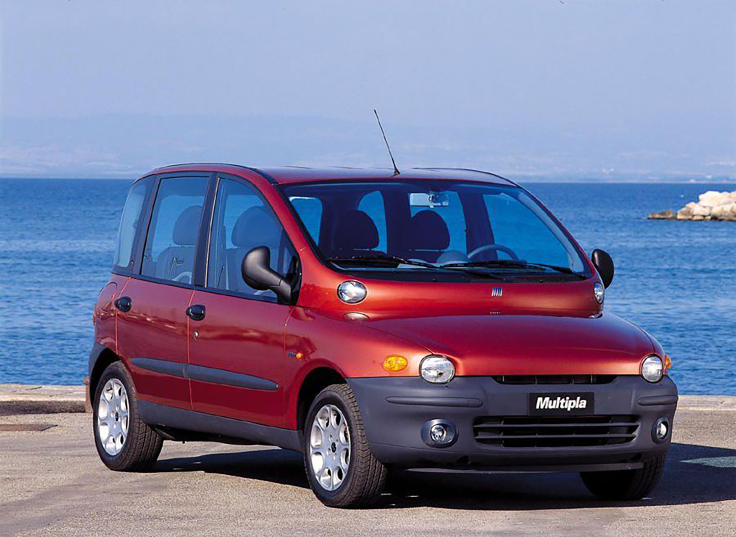ロシア初のEV「Avtotor Amber」がヤバい！ 凄まじいデザインで業界が騒然としていた | 自動車情報・ニュース WEB CARTOP ...