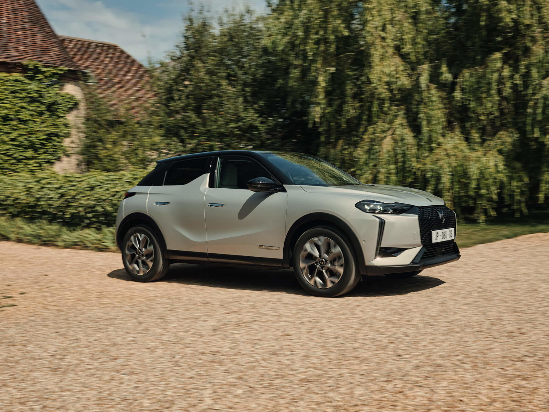 DS 3にDSコレクションの第二弾として「エスプリ・ド・ヴォヤージュ」が登場 | 自動車情報・ニュース WEB CARTOP