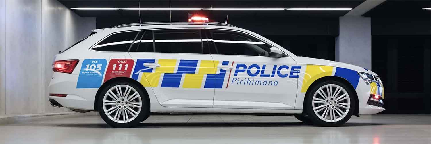 パトカー仕様のスバル360が可愛すぎる！ 480万円の値がついたユニークな1台はまさかのカスタムカーだった | 自動車情報・ニュース WEB CARTOP