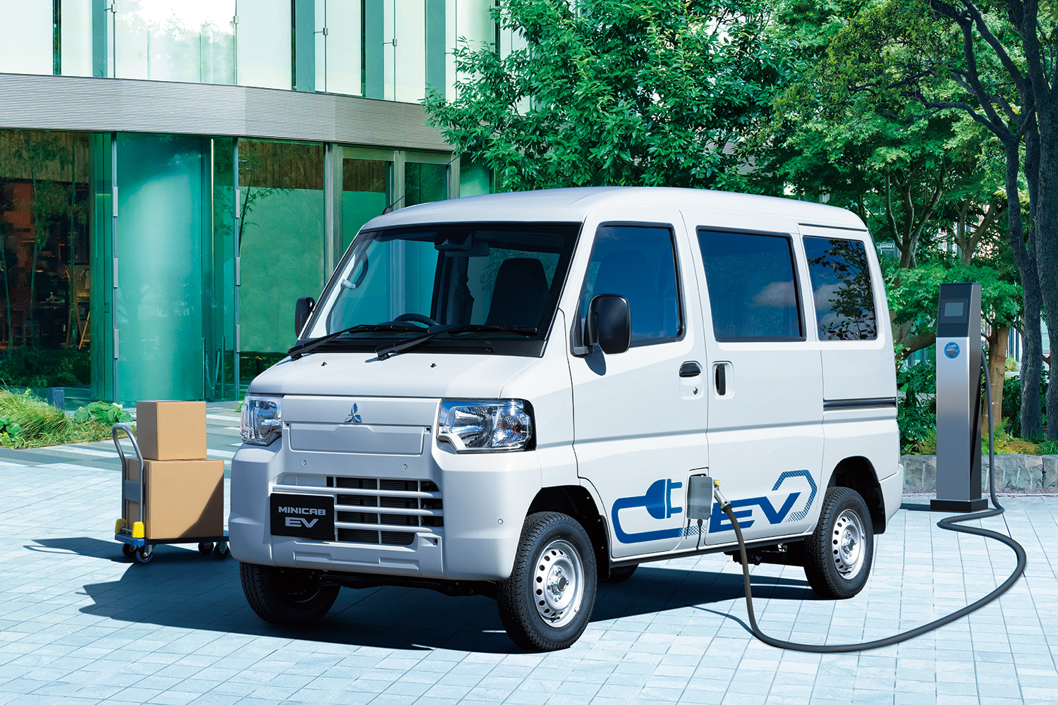 「ホンダN-VAN e: 」と「三菱ミニキャブEV」をガチンコで比べてみた | 自動車情報・ニュース WEB CARTOP