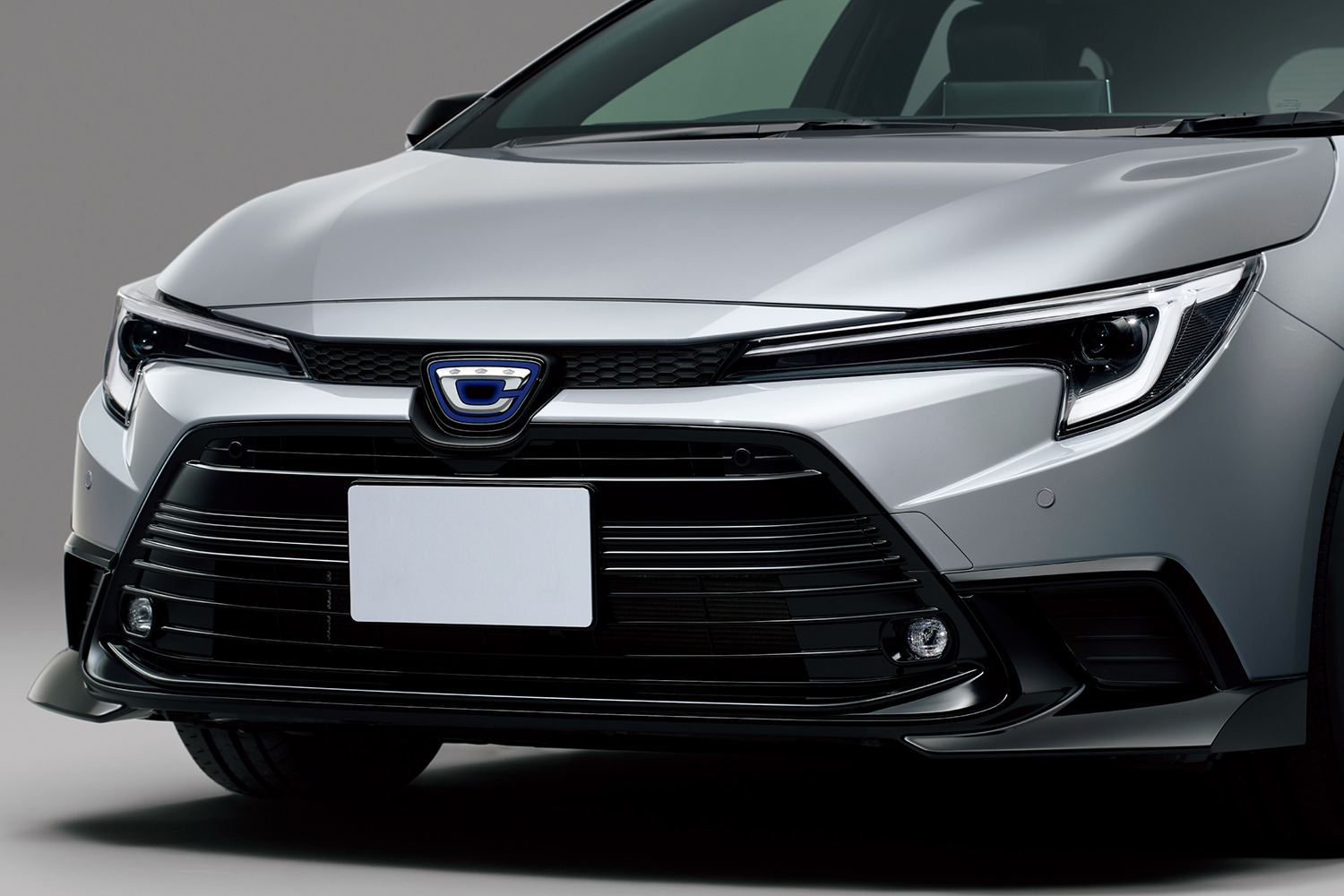 いまや貴重なコンパクトセダン！ トヨタ・カローラセダンとは | 自動車情報・ニュース WEB CARTOP - 2ページ目